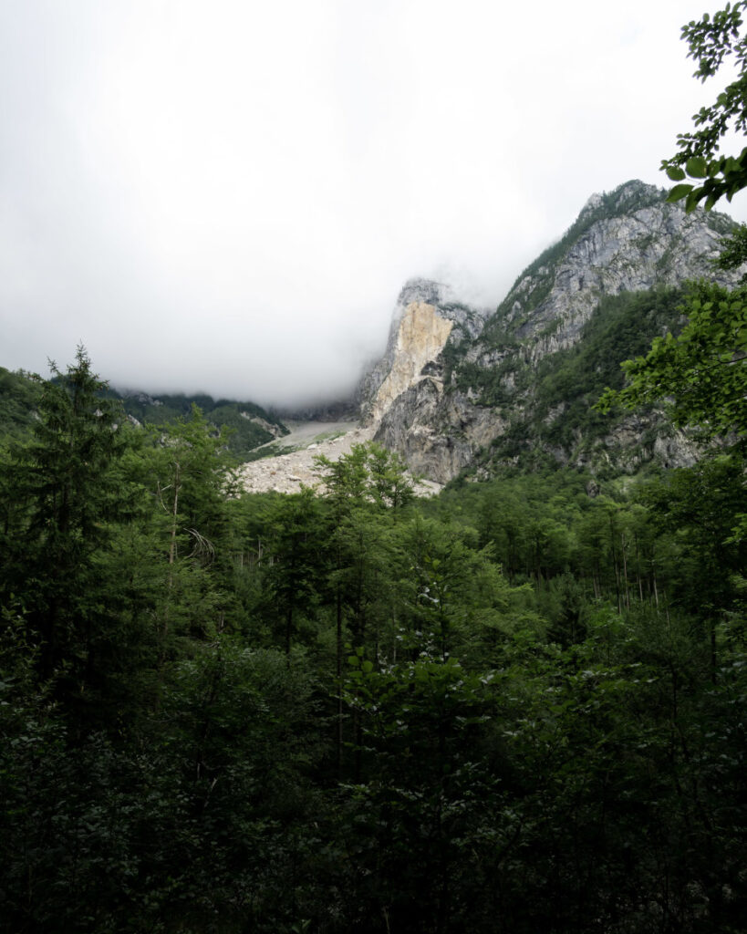 Wanderung zum Orglice/Orličje-Wasserfall in Slowenien